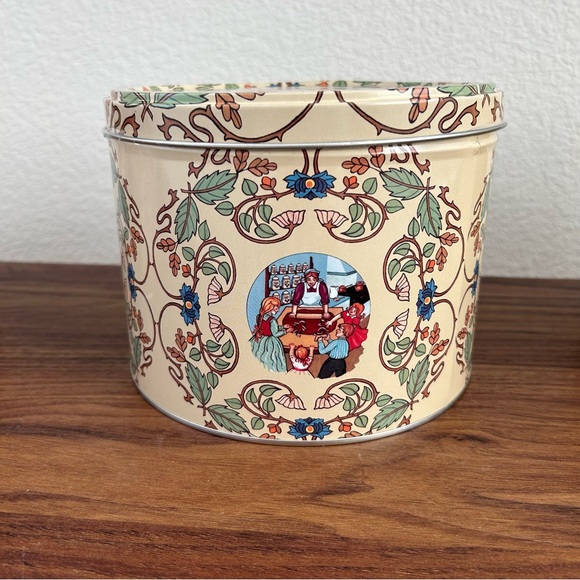 Storage & Organization | Scandinavian Tin Container | Poshmark